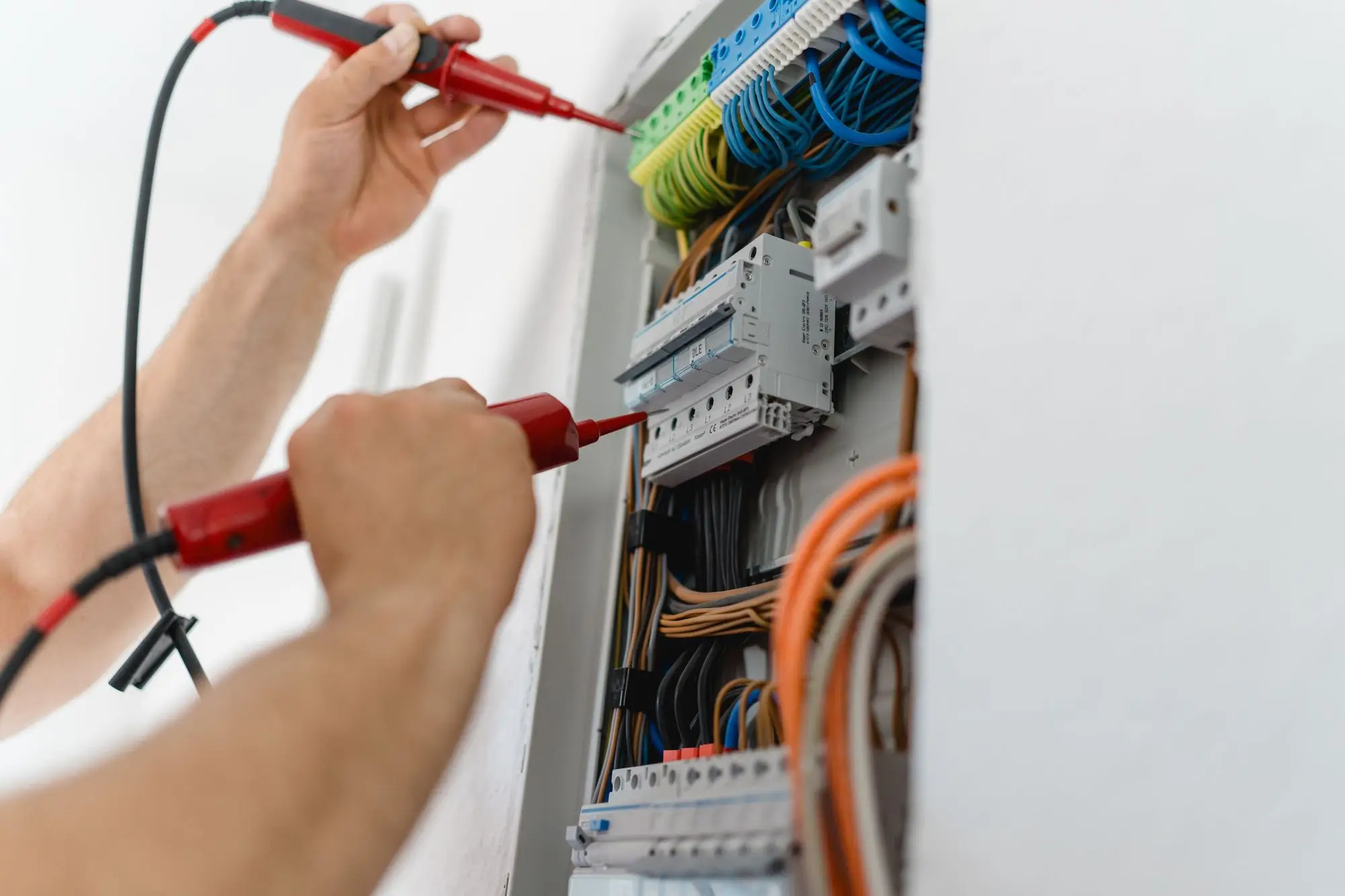 Prüfungen (Gewerbe- & Wohngebäude) | Raduka Innenausbau ...